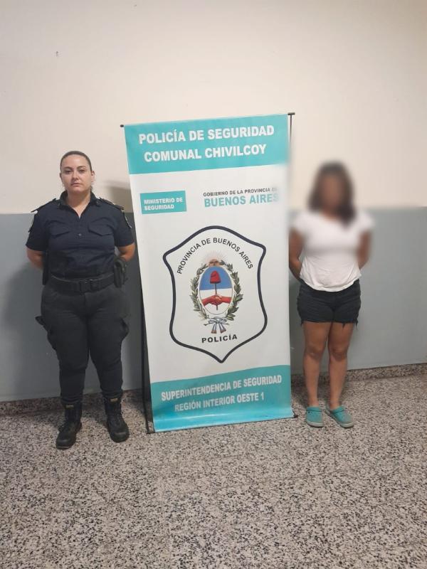 Se detuvo a una joven que circulaba con tobillera electrónica, ya que ... Se detuvo a una joven que circulaba con tobillera electrónica, ya que ...